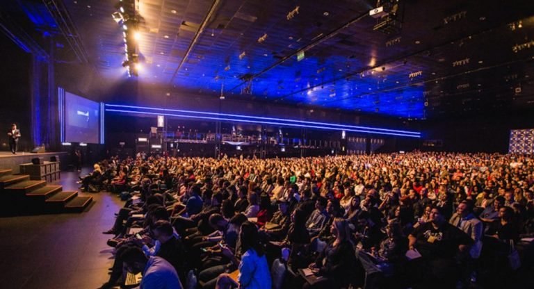 How to Stay Current With New Technology Trends – TechMag