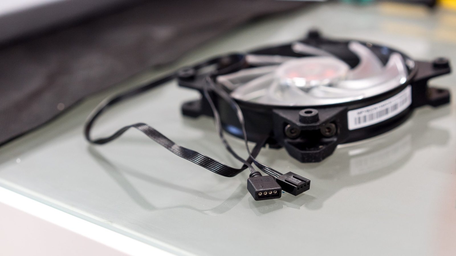 No RGB Header on Motherboard—What Should You Do? 10 Easy Ways – TechMag