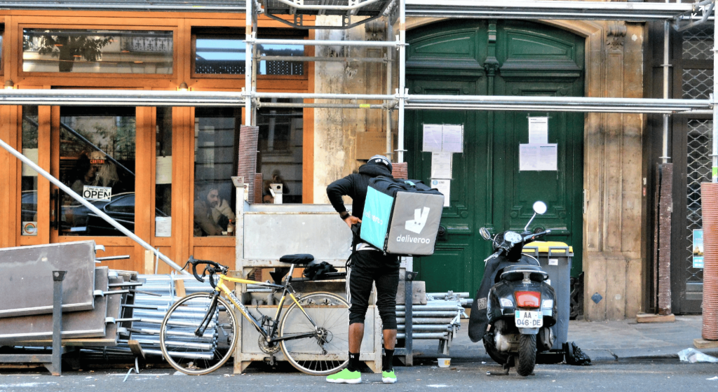 How to Obtain Deliveroo Plus for Free – TechMag