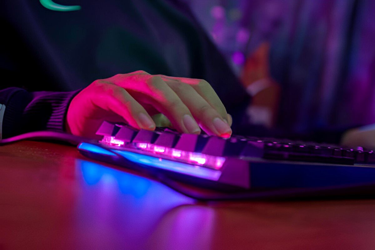 Using The Cursor With Your Keyboard Heres How To Do It Techmag 4324