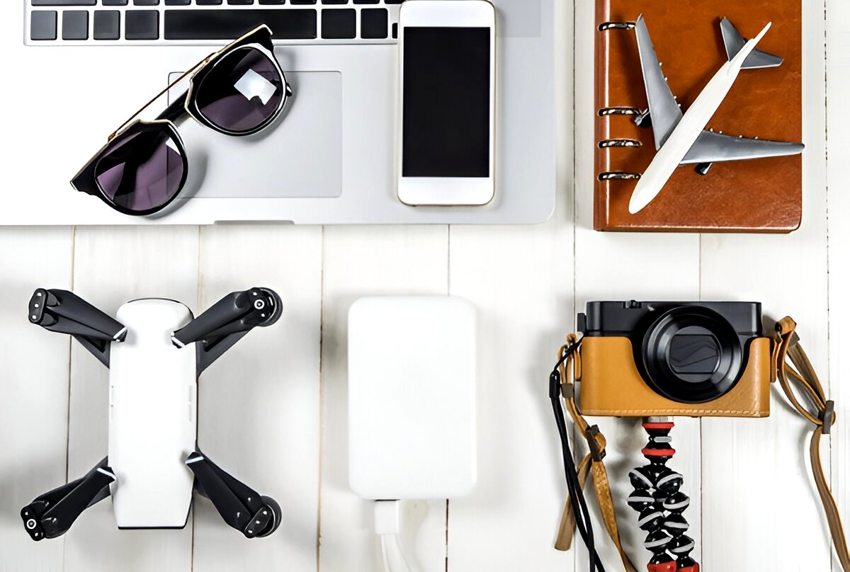 Best Tech Gadgets for Pakistani Travelers in 2025: Must-Haves for Every ...
